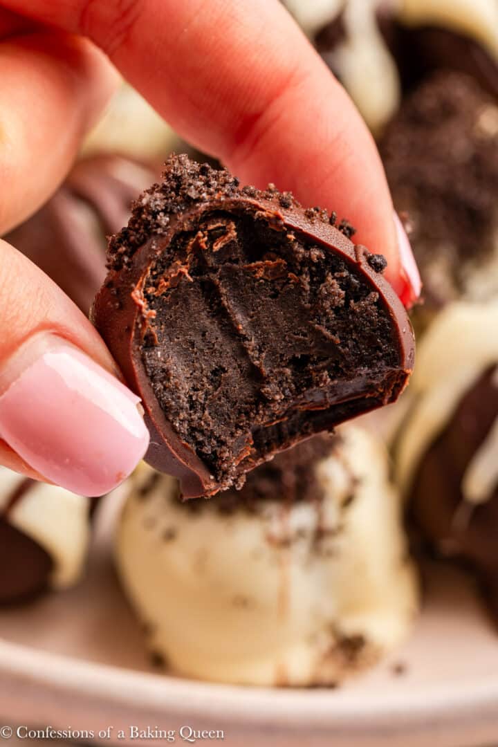 The Easiest Oreo Balls Recipe (With Step by Step Photos)