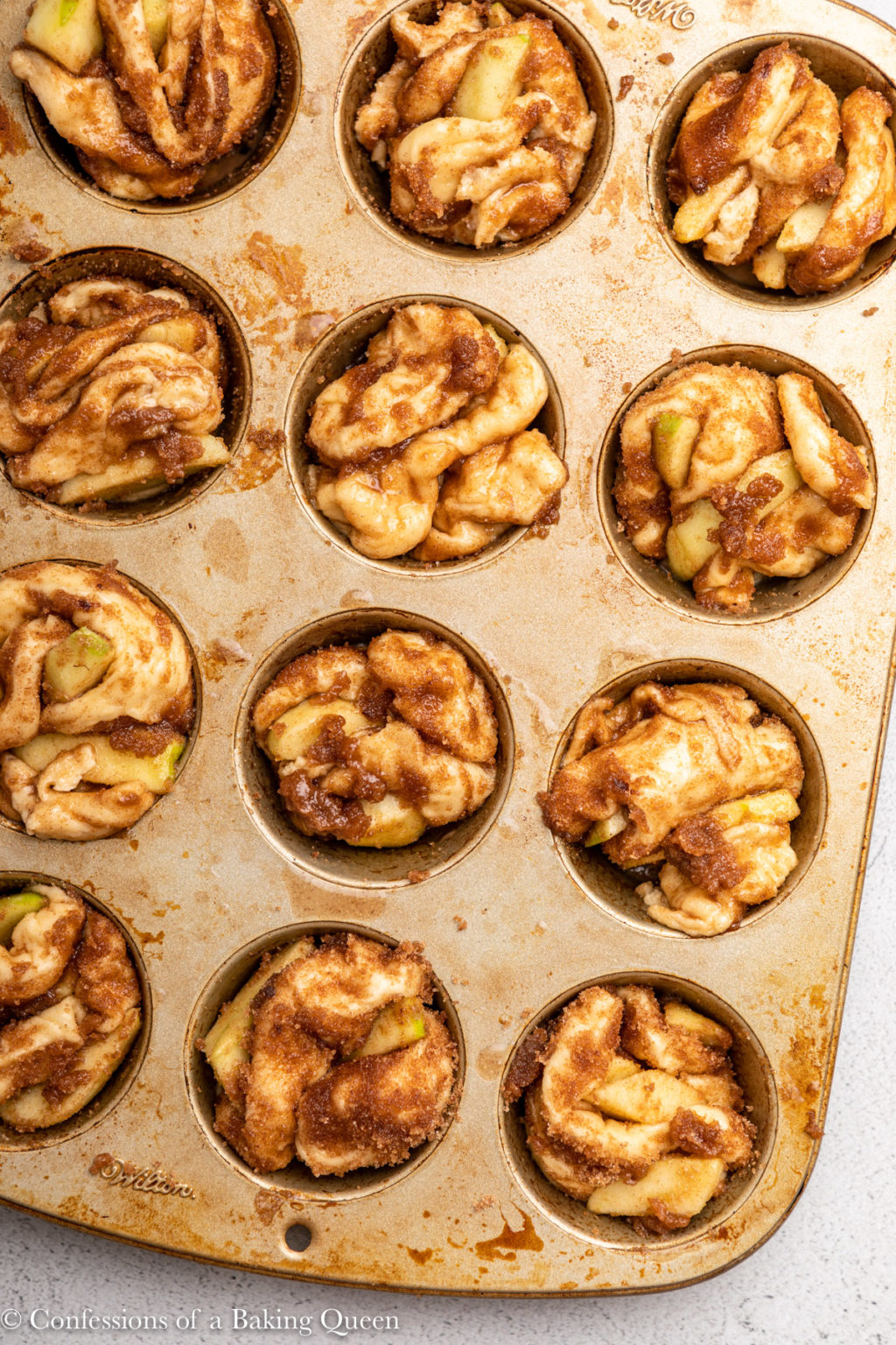 Apple Monkey Bread Muffins - Confessions of a Baking Queen