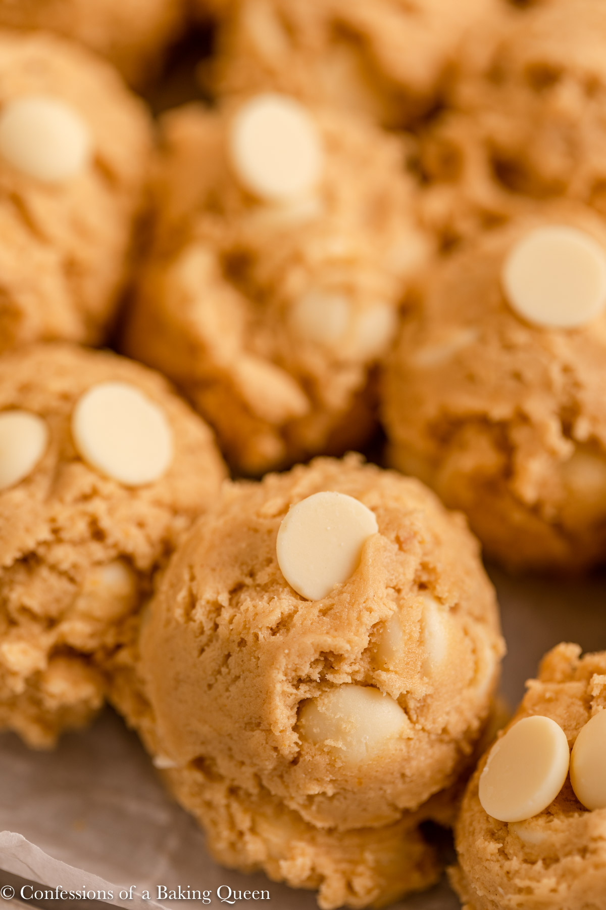 Chewy White Chocolate Cookies - Confessions of a Baking Queen