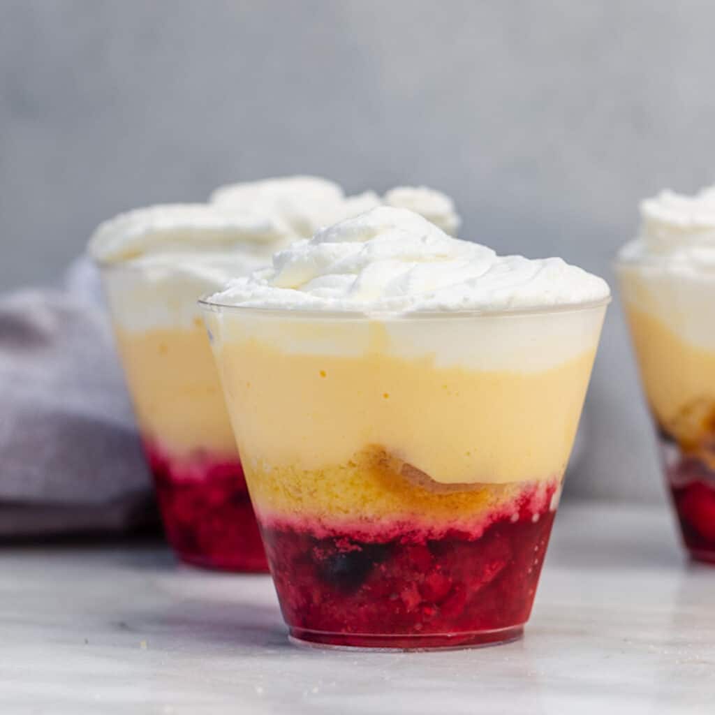 Mini English Sherry Trifles - Confessions of a Baking Queen