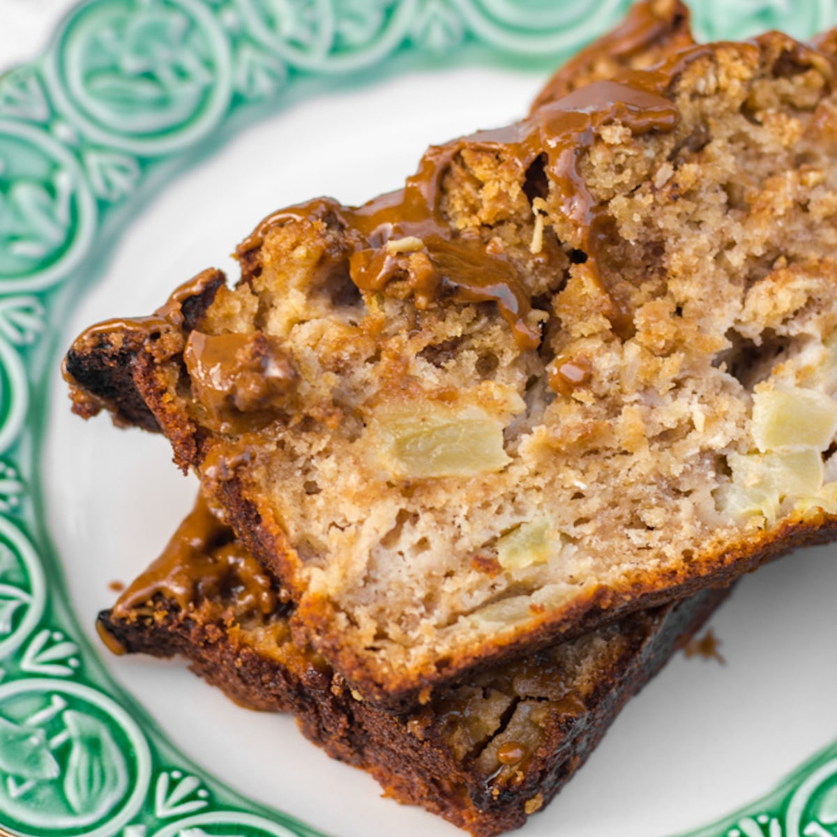 Maple Apple Bread {Easy Recipe} Confessions of a Baking Queen