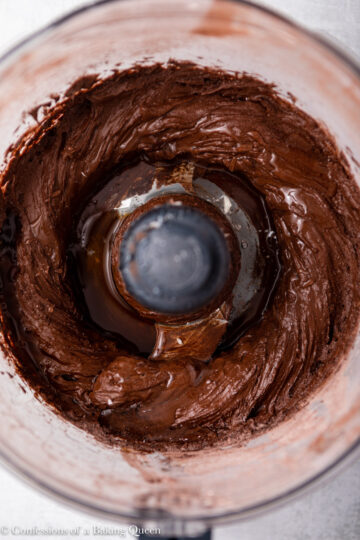 Glossy, Rich Chocolate Frosting with Wow Texture - Confessions of a ...
