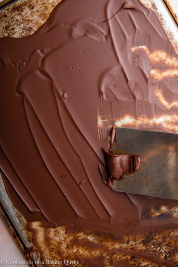 Elegant Chocolate Curls in Minutes - Confessions of a Baking Queen