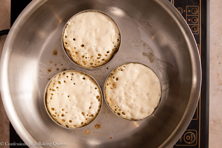 Step-by-Step Photos to Make Crumpets - Confessions of a Baking Queen