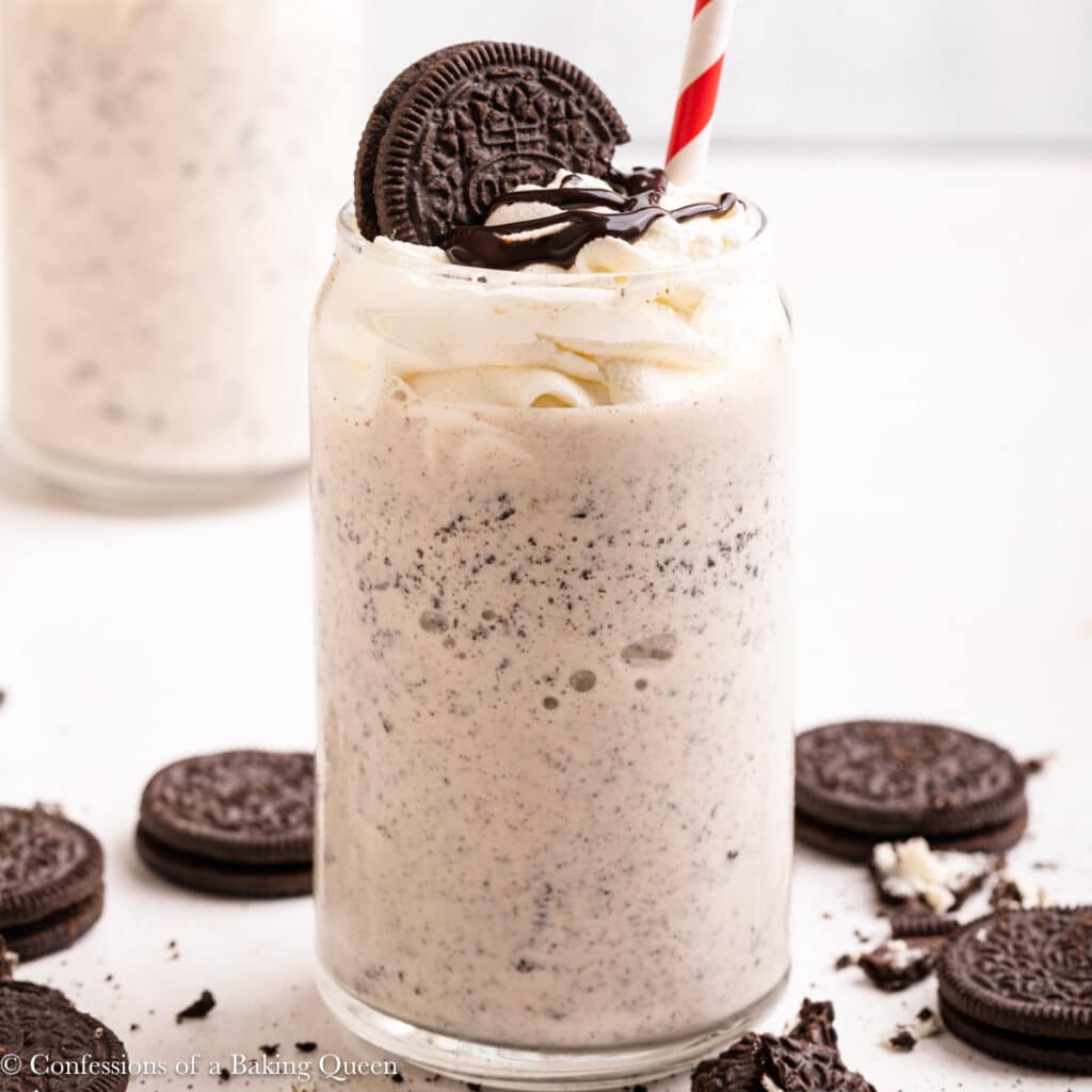 Oreo Milkshake | Confessions of a Baking Queen