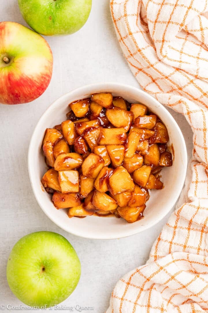 How To Make Apple Compote (Easy & Fast) Confessions of a Baking Queen