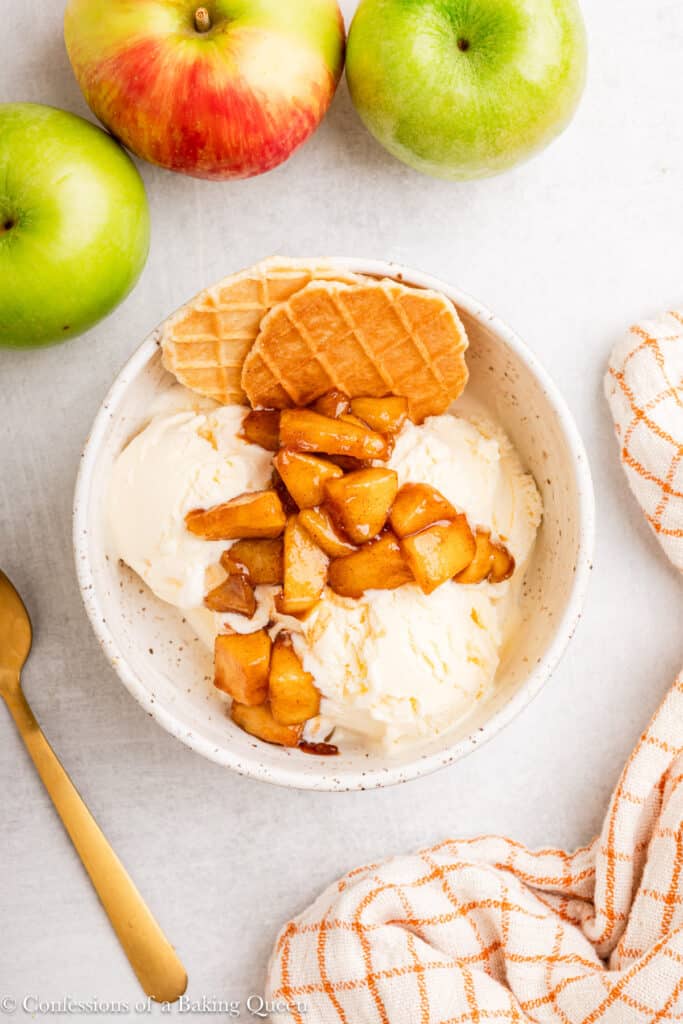 How To Make Apple Compote (Easy & Fast) Confessions of a Baking Queen