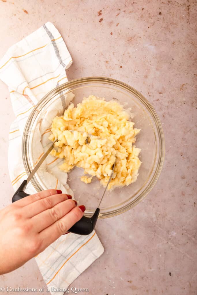 Buttermilk Banana Bread - Confessions of a Baking Queen