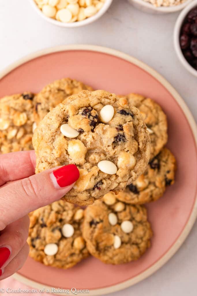 Easy White Chocolate Cranberry Oatmeal Cookies - Confessions of a ...