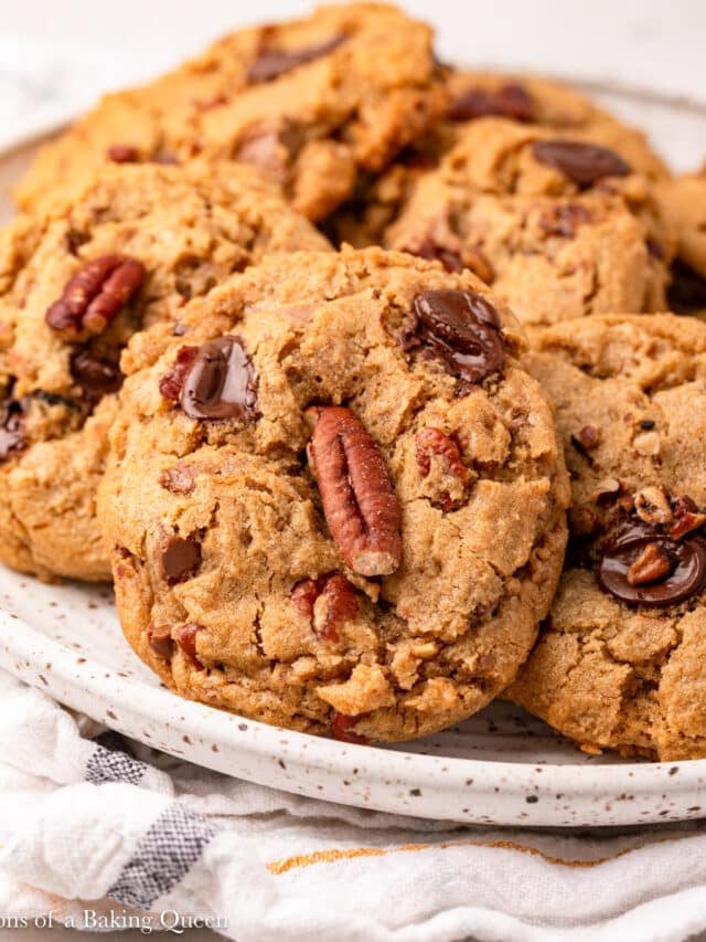 Soft And Chewy Frosted Oatmeal Cookies Recipe - Confessions of a Baking ...